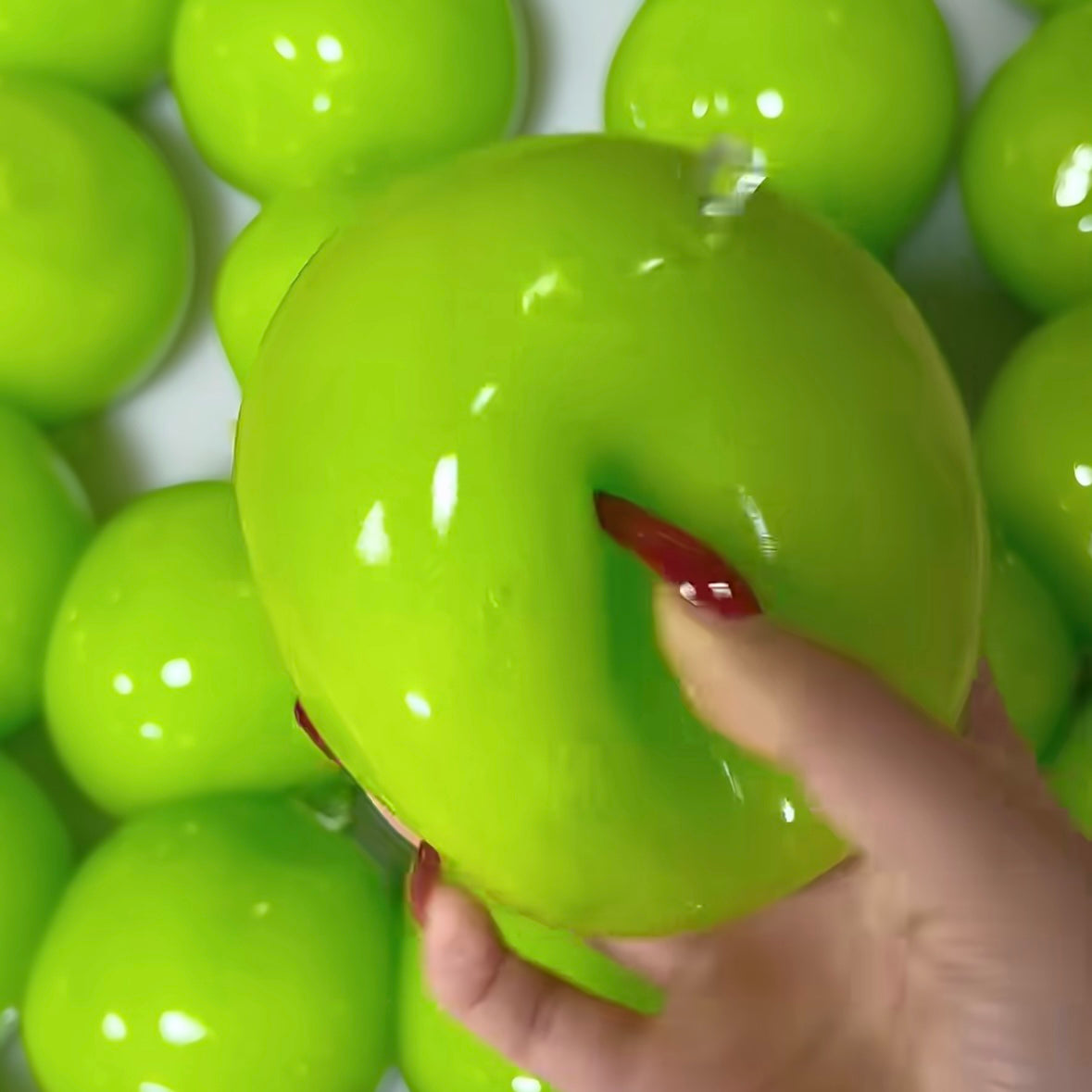 Apple Shape Stress Ball – Tabasquishys